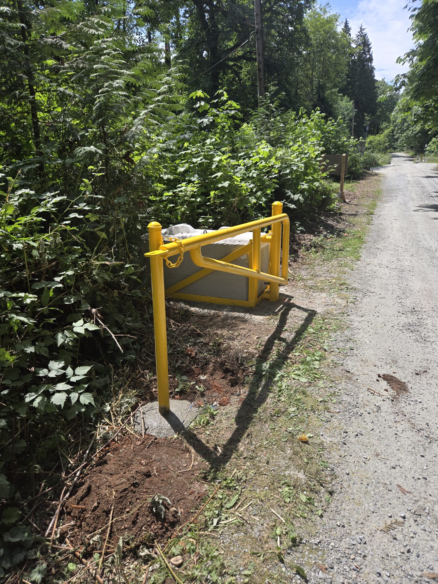 Quarry Road Barrier Gate - Vancouver, BC - Raybern Erectors