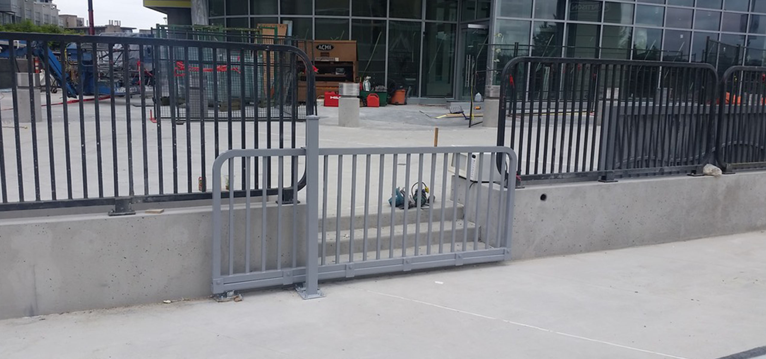 Fence Installation in Vancouver, BC | Raybern Erectors